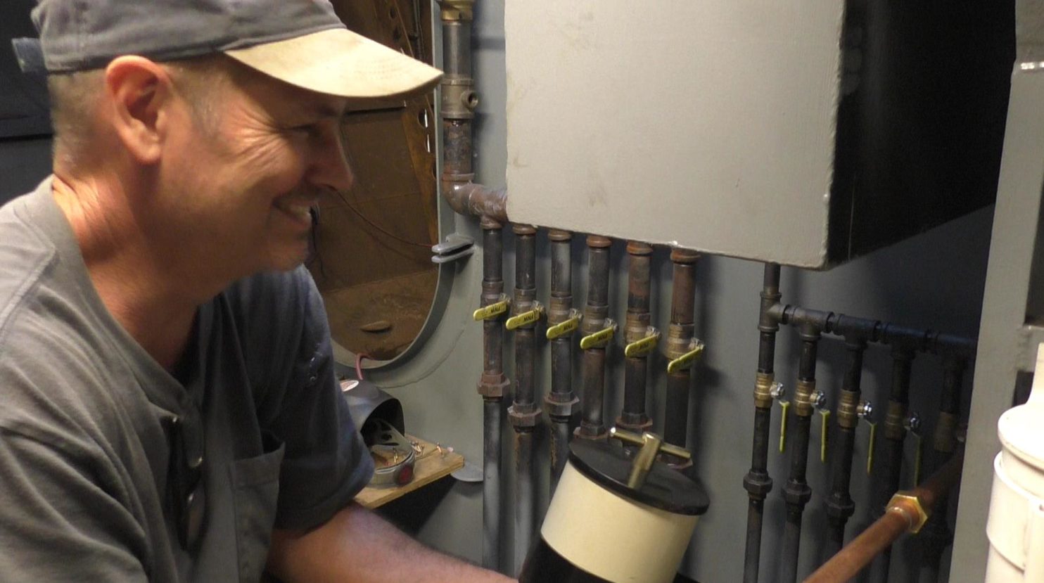 Building an Engine Room | SV Seeker