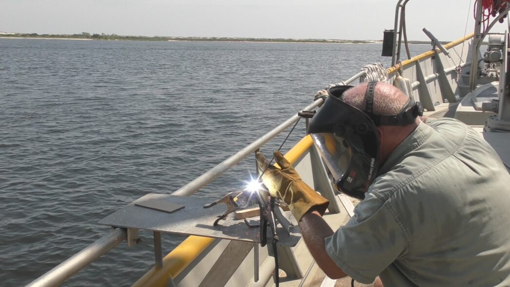 Davit Upgrade, Sheet Clutch Dissection, and Sharks | SV Seeker